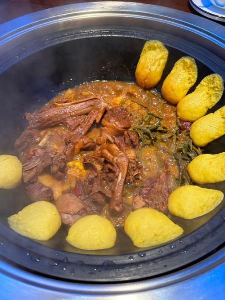 铁锅炖大鹅上一句是啥_东北菜顺口溜完整版-第1张图片-山城妙识