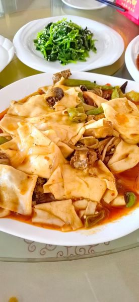 焖饼怎么做才松软_焖饼的家常做法视频-第1张图片-山城妙识 焖饼怎么做才松软_焖饼的家常做法视频-第1张图片-山城妙识