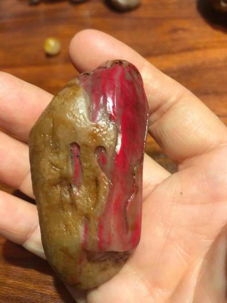 鸡血石原石多少钱一克_如何辨别真假鸡血石原石-第3张图片-山城妙识 鸡血石原石多少钱一克_如何辨别真假鸡血石原石-第3张图片-山城妙识