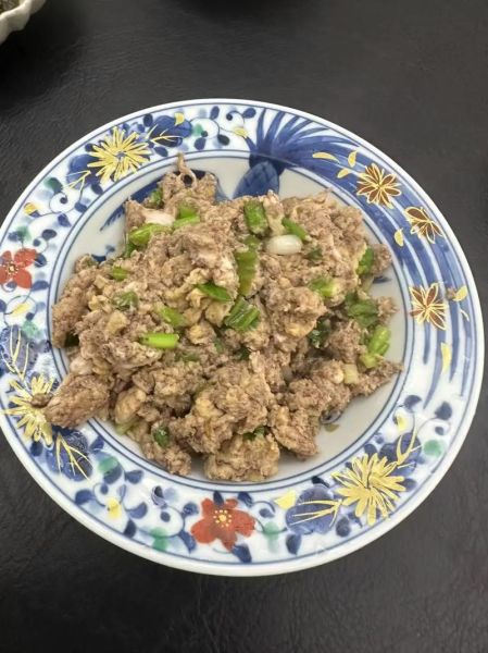 虾酱炒鸡蛋先炒虾酱还是一起炒_虾酱炒鸡蛋正确步骤-第2张图片-山城妙识