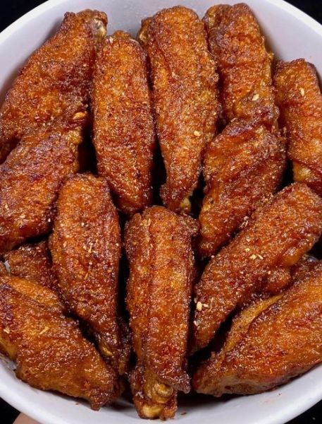 香酥鸡翅怎么炸才外酥里嫩_香酥鸡翅的家常做法炸-第1张图片-山城妙识