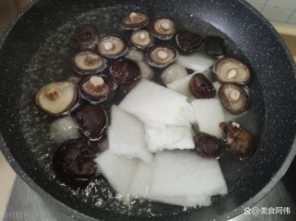 香菇焯水多长时间_香菇焯水后多久下锅-第2张图片-山城妙识 香菇焯水多长时间_香菇焯水后多久下锅-第2张图片-山城妙识