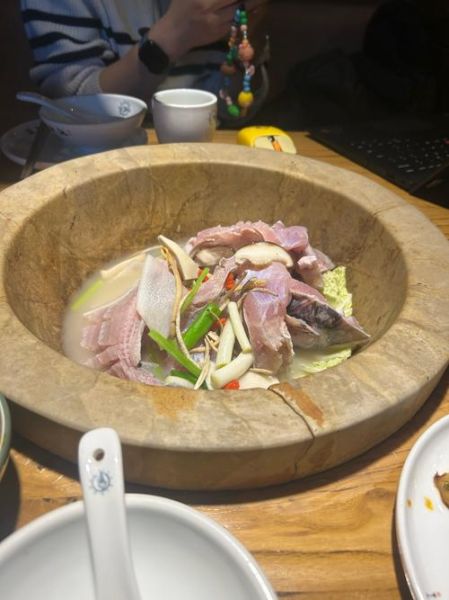 蒸汽石锅鱼做法_蒸汽石锅鱼哪里好吃-第2张图片-山城妙识