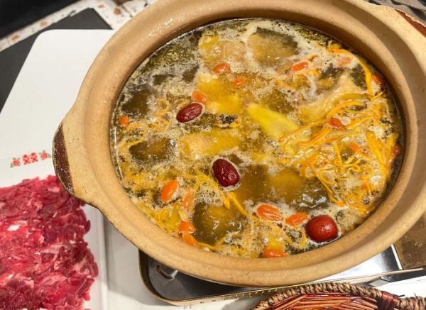 花雕鸡汤正宗配方_花雕酒用量多少-第1张图片-山城妙识