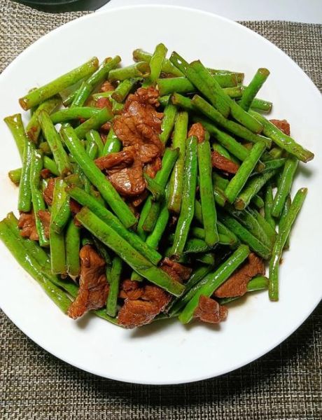 肉炒豇豆角怎么炒好吃_豇豆角用焯水吗-第1张图片-山城妙识