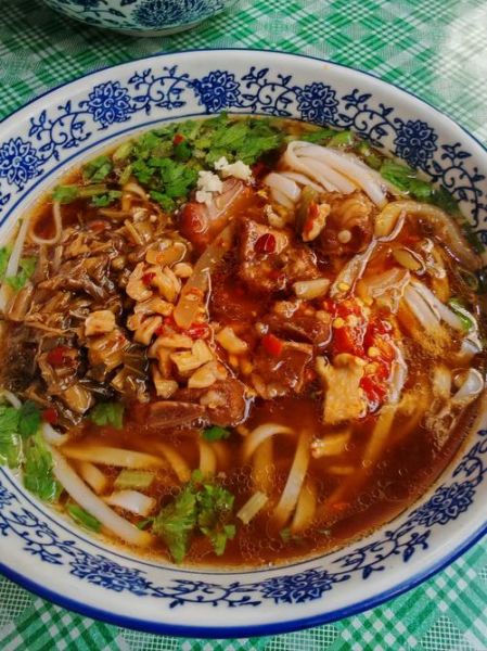 长沙米粉热量高吗_减肥能吃吗-第1张图片-山城妙识