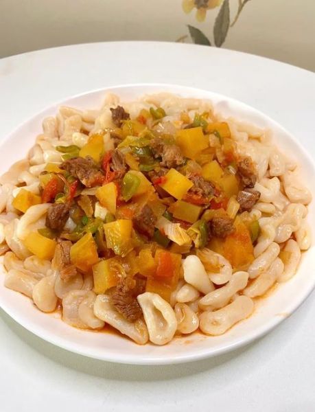 猫耳朵怎么做_猫耳朵面怎么和面-第1张图片-山城妙识 猫耳朵怎么做_猫耳朵面怎么和面-第1张图片-山城妙识