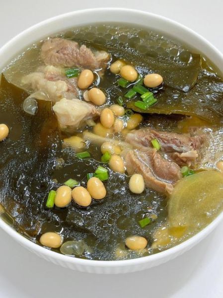 骨头炖海带汤的做法_海带骨头汤怎么炖不腥-第1张图片-山城妙识 骨头炖海带汤的做法_海带骨头汤怎么炖不腥-第1张图片-山城妙识