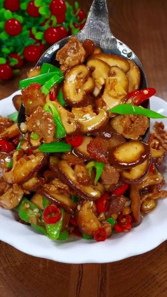 鲜香菇炒肉片怎么做_香菇炒肉用焯水吗-第3张图片-山城妙识 鲜香菇炒肉片怎么做_香菇炒肉用焯水吗-第3张图片-山城妙识