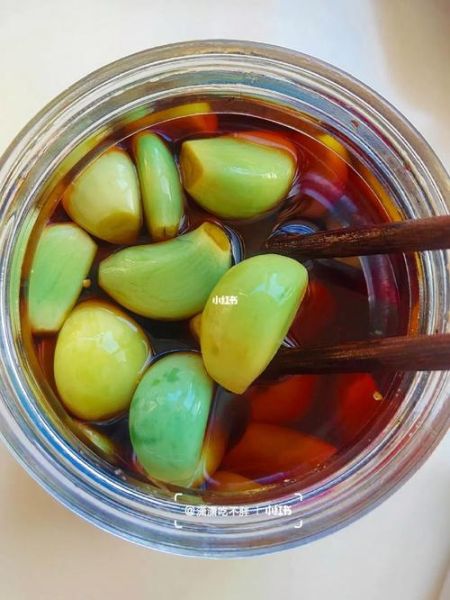 腊八蒜几天变绿_腊八蒜腌制多久能吃-第1张图片-山城妙识 腊八蒜几天变绿_腊八蒜腌制多久能吃-第1张图片-山城妙识