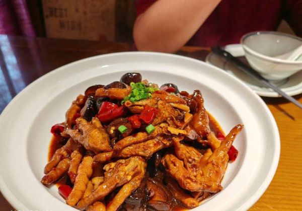 特色菜图片怎么拍好看_餐厅菜品拍摄技巧-第1张图片-山城妙识 特色菜图片怎么拍好看_餐厅菜品拍摄技巧-第1张图片-山城妙识