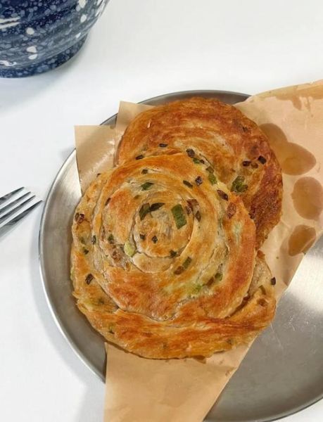 葱花饼怎么做才好吃_葱花饼的酥脆秘诀-第3张图片-山城妙识 葱花饼怎么做才好吃_葱花饼的酥脆秘诀-第3张图片-山城妙识