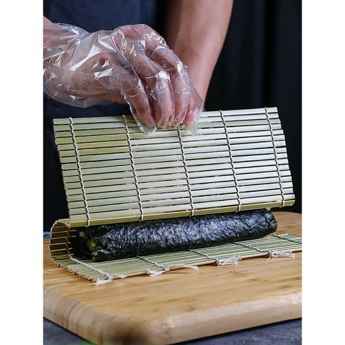 寿司帘怎么用_寿司帘卷法图解-第3张图片-山城妙识 寿司帘怎么用_寿司帘卷法图解-第3张图片-山城妙识