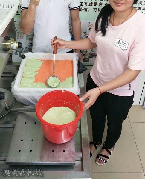彩色豆腐怎么做_彩色豆腐用什么蔬菜汁上色-第1张图片-山城妙识 彩色豆腐怎么做_彩色豆腐用什么蔬菜汁上色-第1张图片-山城妙识
