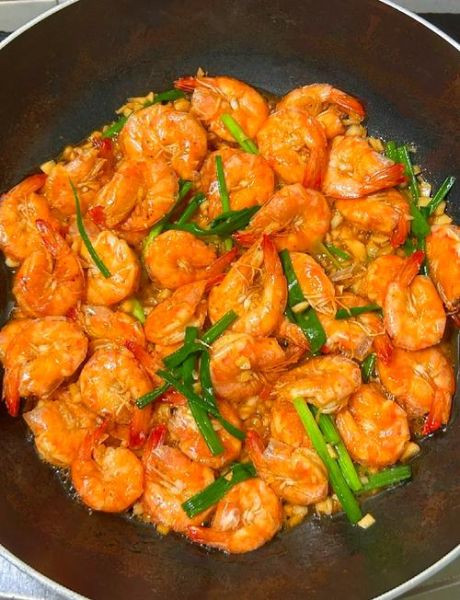 虾和什么菜炒着好吃_虾炒什么菜最香-第1张图片-山城妙识 虾和什么菜炒着好吃_虾炒什么菜最香-第1张图片-山城妙识