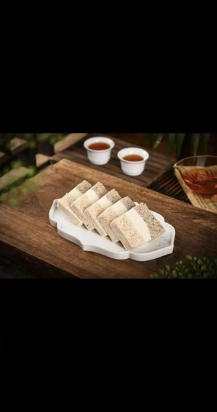 芡实糕怎么做好吃_芡实糕的做法和配方-第1张图片-山城妙识 芡实糕怎么做好吃_芡实糕的做法和配方-第1张图片-山城妙识