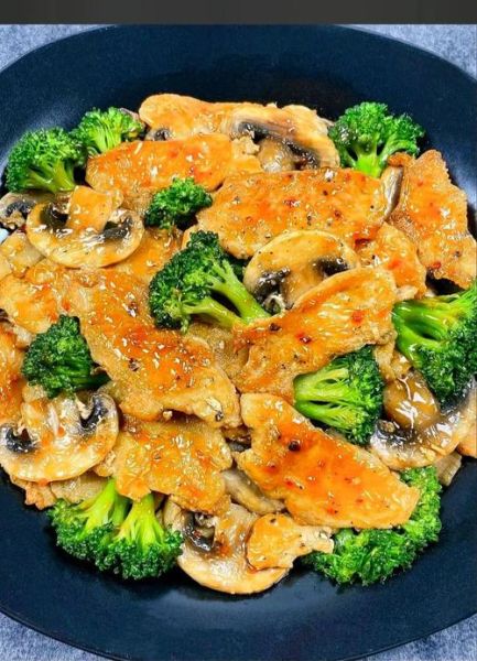 西兰花炒鸡胸肉怎么做_西兰花炒鸡胸肉热量高吗-第3张图片-山城妙识 西兰花炒鸡胸肉怎么做_西兰花炒鸡胸肉热量高吗-第3张图片-山城妙识