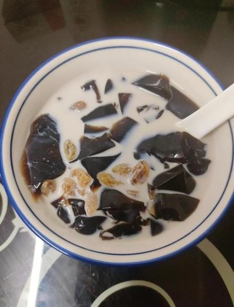 黑凉粉怎么做_黑凉粉视频教程-第2张图片-山城妙识 黑凉粉怎么做_黑凉粉视频教程-第2张图片-山城妙识