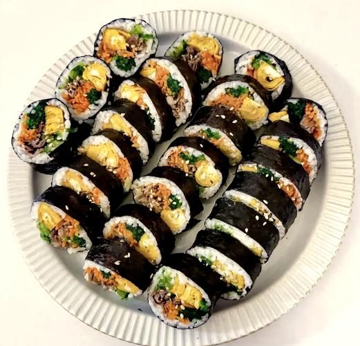 正宗韩国寿司怎么做_韩式紫菜包饭和日式区别-第1张图片-山城妙识 正宗韩国寿司怎么做_韩式紫菜包饭和日式区别-第1张图片-山城妙识