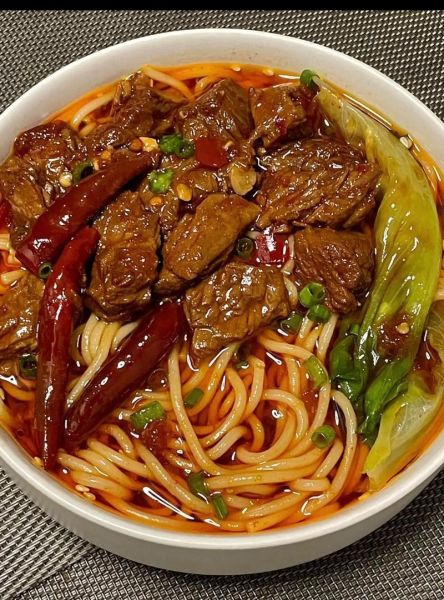 牛肉面怎么做好吃_特色牛肉面做法大全-第1张图片-山城妙识 牛肉面怎么做好吃_特色牛肉面做法大全-第1张图片-山城妙识