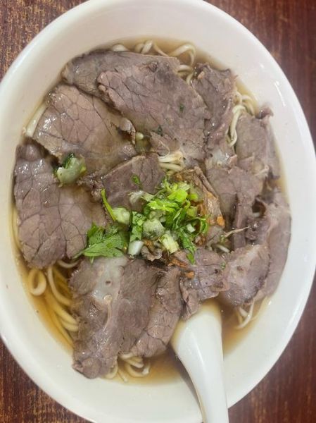 牛肉面怎么做才好吃_牛肉面汤头如何熬得浓郁-第1张图片-山城妙识 牛肉面怎么做才好吃_牛肉面汤头如何熬得浓郁-第1张图片-山城妙识