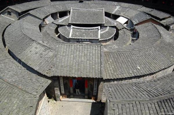 客家围屋形状多为方形还是圆形_客家围屋为什么多为方形-第2张图片-山城妙识 客家围屋形状多为方形还是圆形_客家围屋为什么多为方形-第2张图片-山城妙识
