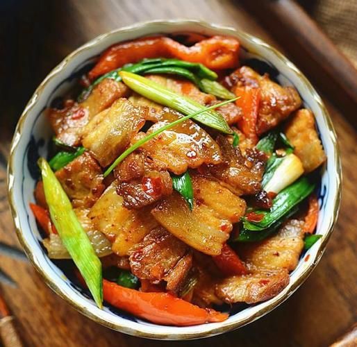 青蒜炒肉怎么做才嫩_青蒜炒肉的家常做法大全-第1张图片-山城妙识 青蒜炒肉怎么做才嫩_青蒜炒肉的家常做法大全-第1张图片-山城妙识