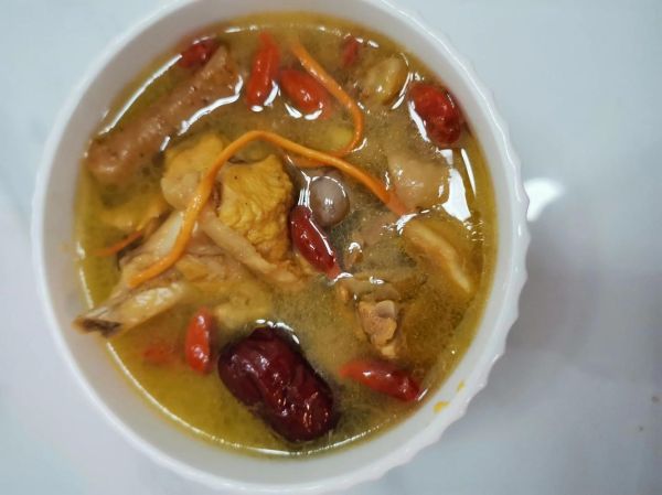 滋补鸡汤怎么炖好喝又营养_家常滋补鸡汤做法大全-第3张图片-山城妙识 滋补鸡汤怎么炖好喝又营养_家常滋补鸡汤做法大全-第3张图片-山城妙识