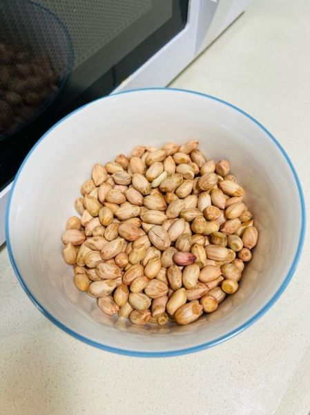 炸花生米怎么做_炸花生米不糊的窍门-第1张图片-山城妙识 炸花生米怎么做_炸花生米不糊的窍门-第1张图片-山城妙识