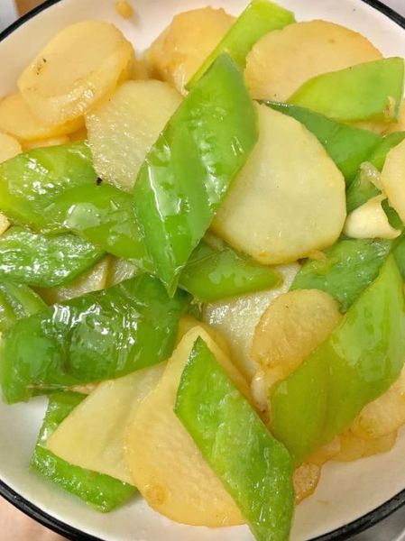 青椒土豆片怎么做_青椒土豆片家常做法-第3张图片-山城妙识 青椒土豆片怎么做_青椒土豆片家常做法-第3张图片-山城妙识