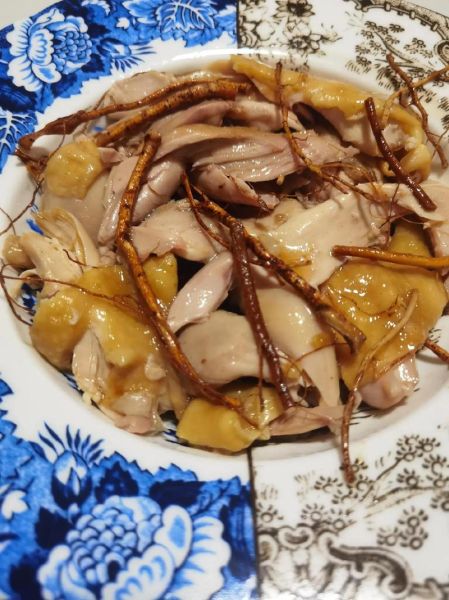 手撕鸡怎么做才嫩滑_手撕鸡配料有哪些-第1张图片-山城妙识 手撕鸡怎么做才嫩滑_手撕鸡配料有哪些-第1张图片-山城妙识