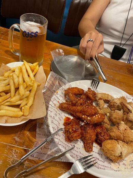 炸鸡啤酒热量高吗_炸鸡啤酒搭配会胖吗-第1张图片-山城妙识