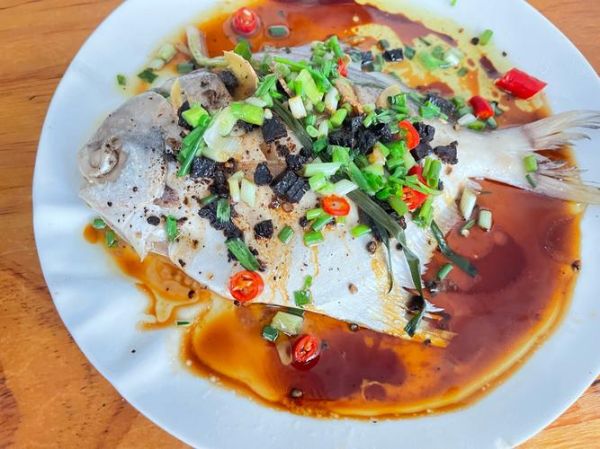 银鲳鱼怎么杀_银鲳鱼怎么清洗-第2张图片-山城妙识 银鲳鱼怎么杀_银鲳鱼怎么清洗-第2张图片-山城妙识