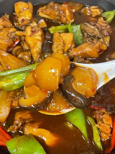 黄焖鸡用什么配料_正宗黄焖鸡秘方揭秘-第3张图片-山城妙识 黄焖鸡用什么配料_正宗黄焖鸡秘方揭秘-第3张图片-山城妙识