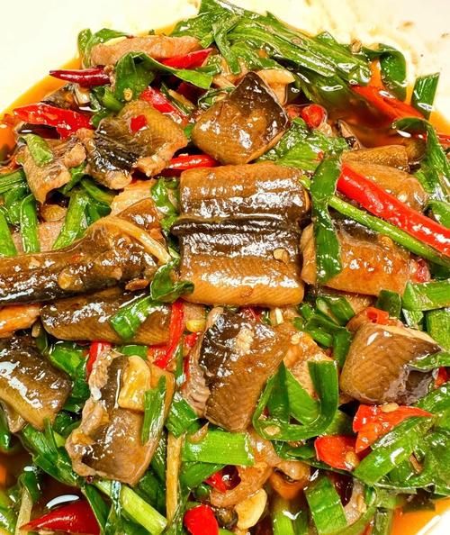 黄鳝炒蒜苔怎么炒好吃_黄鳝炒蒜苔家常做法-第2张图片-山城妙识