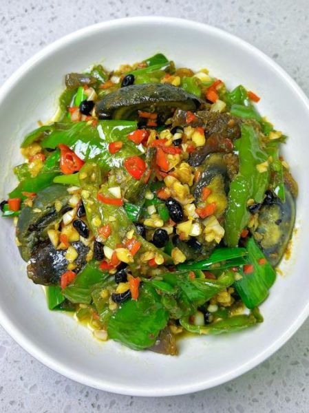 皮蛋怎么制作_皮蛋的做法和配方-第1张图片-山城妙识