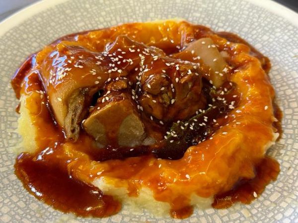 肘子炖土豆怎么做_肘子炖土豆需要多久-第2张图片-山城妙识 肘子炖土豆怎么做_肘子炖土豆需要多久-第2张图片-山城妙识