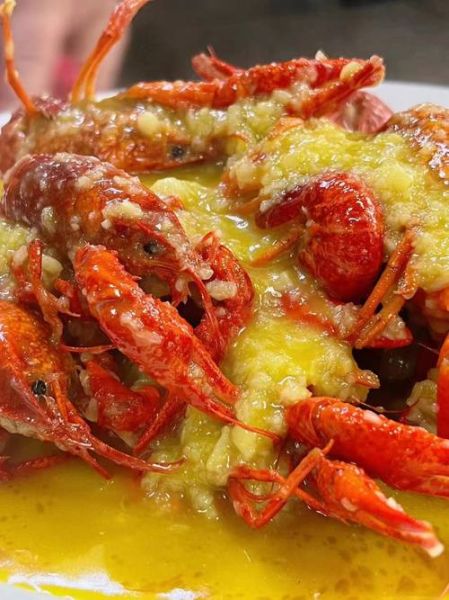 金湖蒜泥龙虾怎么做_蒜泥龙虾最正宗做法图解-第1张图片-山城妙识