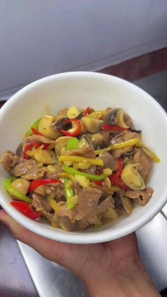 草菇怎么做好吃_草菇的做法大全-第3张图片-山城妙识