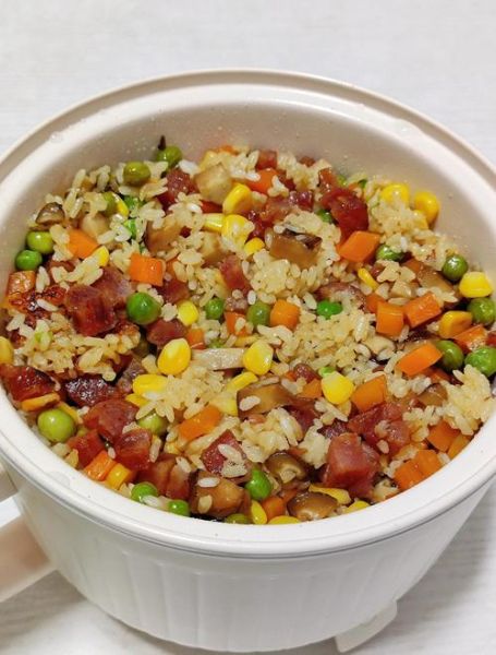 腊肠腊肉焖米饭怎么做_腊肠腊肉焖米饭好吃吗-第2张图片-山城妙识