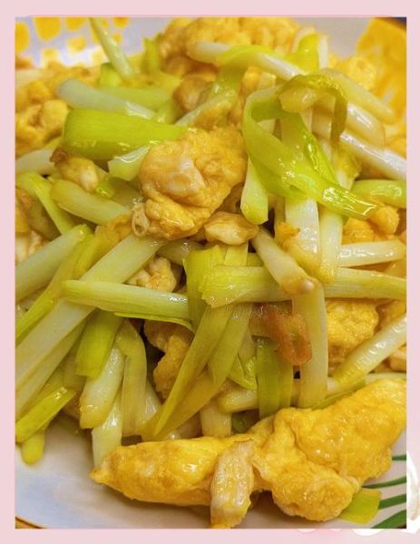 炒蒜黄怎么炒好吃_蒜黄炒几分钟熟-第2张图片-山城妙识 炒蒜黄怎么炒好吃_蒜黄炒几分钟熟-第2张图片-山城妙识