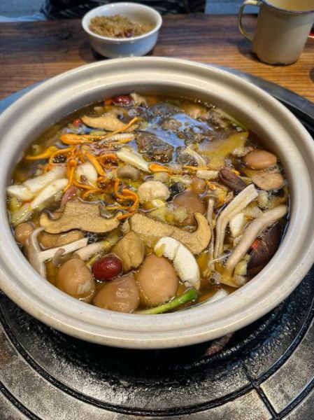 菌汤锅怎么做_菌汤锅用什么菌最好-第2张图片-山城妙识 菌汤锅怎么做_菌汤锅用什么菌最好-第2张图片-山城妙识