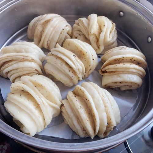 蒸花卷怎么和面_蒸花卷需要醒发多久-第1张图片-山城妙识 蒸花卷怎么和面_蒸花卷需要醒发多久-第1张图片-山城妙识