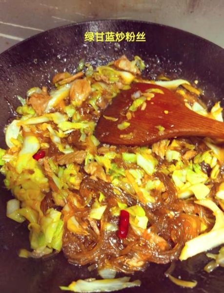 干炒粉丝怎么炒不粘锅_干炒粉丝的做法大全视频-第1张图片-山城妙识