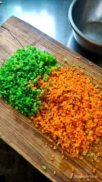 芹菜素馅饺子怎么调馅_芹菜素馅饺子馅怎么调好吃-第2张图片-山城妙识