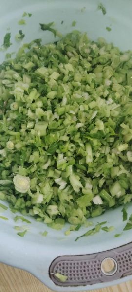 芹菜素馅饺子怎么调馅_芹菜素馅饺子馅怎么调好吃-第3张图片-山城妙识