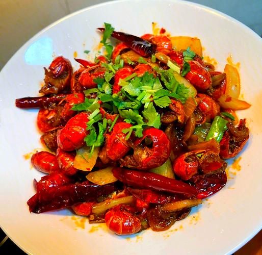 麻辣小龙虾为什么那么辣_麻辣小龙虾怎么做才够麻-第1张图片-山城妙识 麻辣小龙虾为什么那么辣_麻辣小龙虾怎么做才够麻-第1张图片-山城妙识