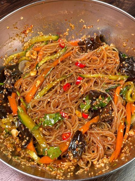 怎么凉拌粉丝好吃又简单_凉拌粉丝的家常做法-第2张图片-山城妙识