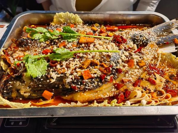 烧烤烤鱼用什么鱼最好_哪种鱼烤出来最香-第1张图片-山城妙识
