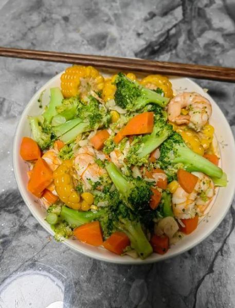 西兰花炒虾仁胡萝卜怎么做_西兰花炒虾仁胡萝卜热量高吗-第2张图片-山城妙识